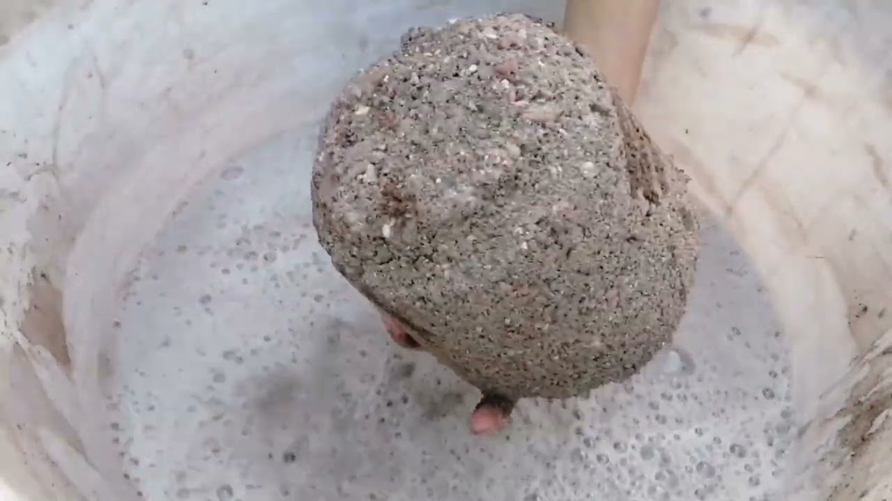 Asmr extra smokey buckets bajri Grainy crumbling in foamy water 💦💦Dusty ...