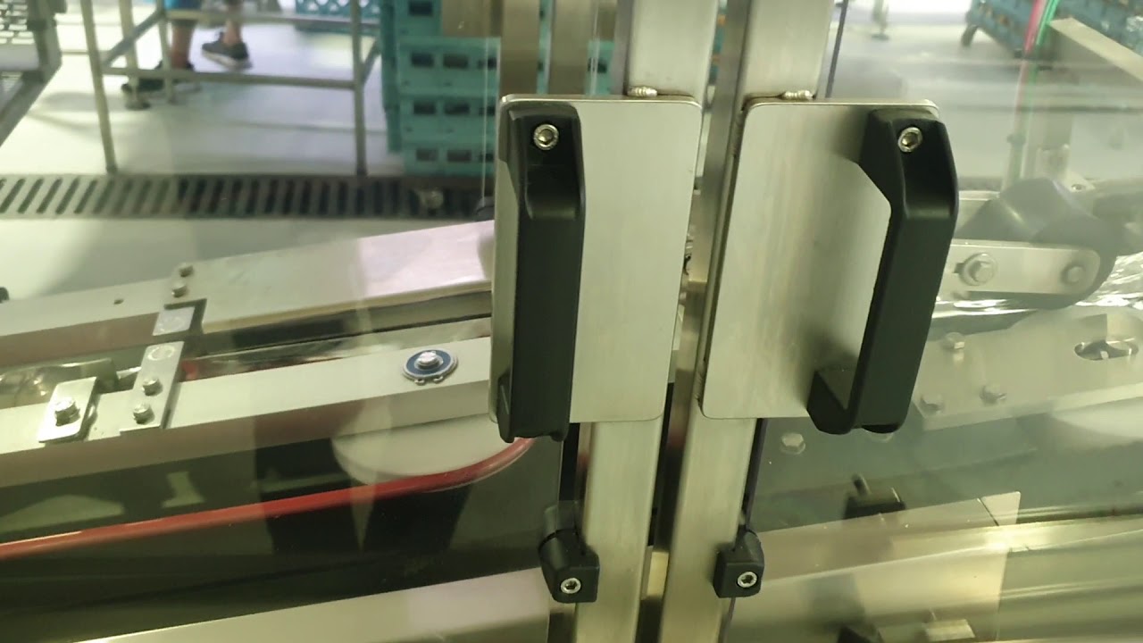 Makum Garlic Bread Machine - Foil Wrapping and Flying Knife - YouTube