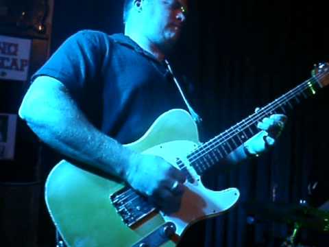 Rob Elliott playing B.B. King's "Thrill Is Gone" May 16th 2015 - YouTube