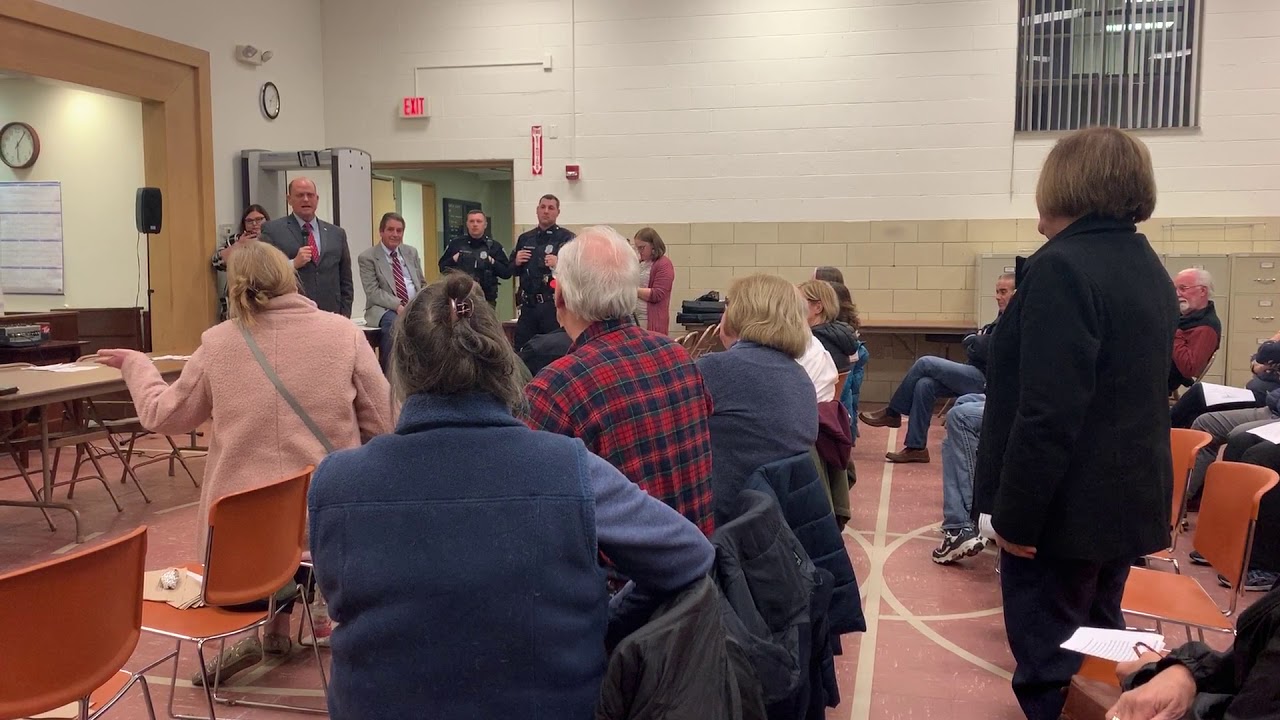 Talk On Impeachment Inquiry Draws Debate At Town Hall - YouTube