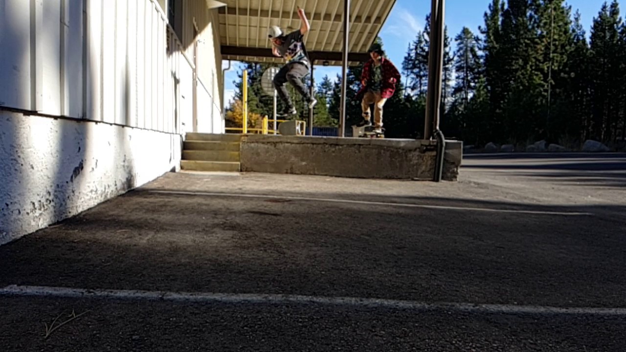 Kick flip off ledge - YouTube