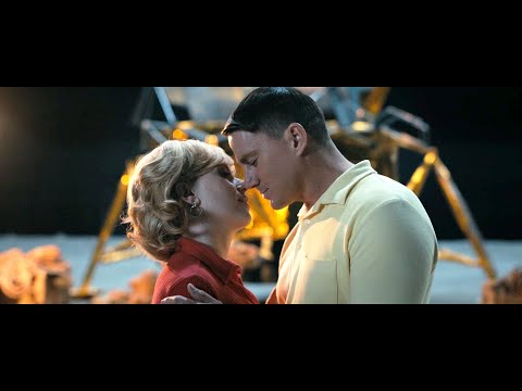 Scarlett Johansson and Channing Tatum kiss scene