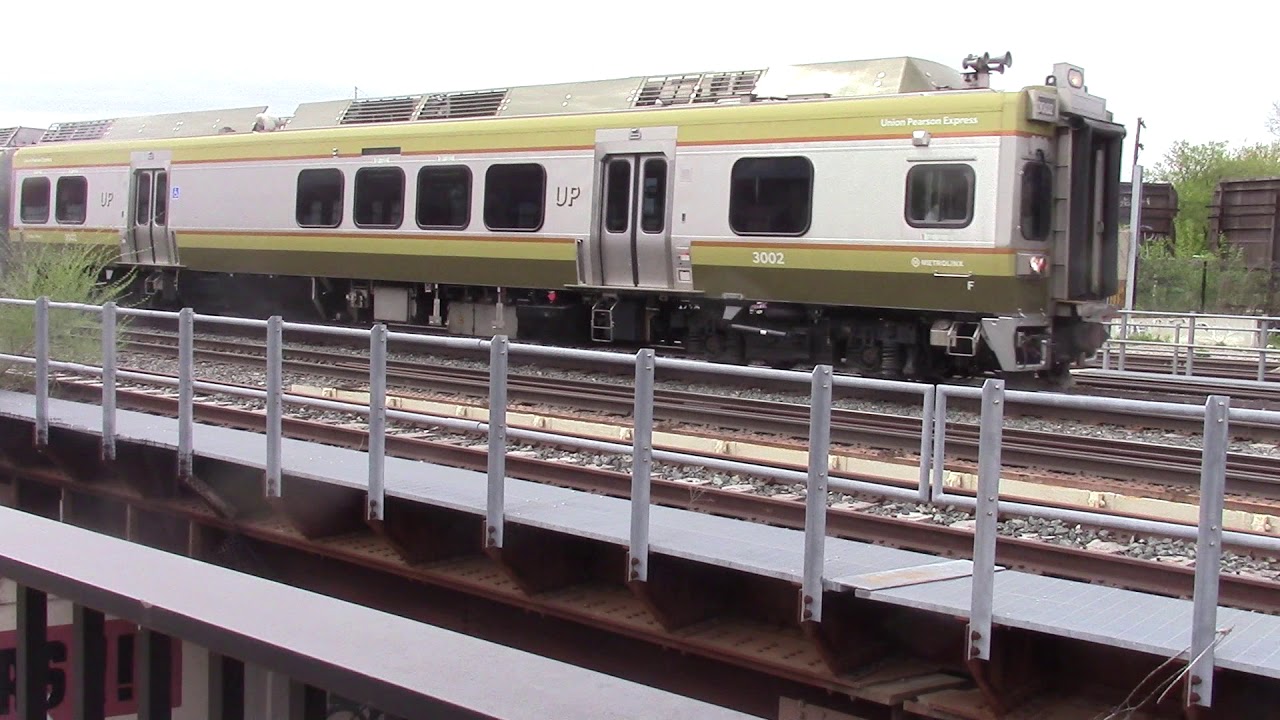 UP Express train near West Toronto junction. - YouTube