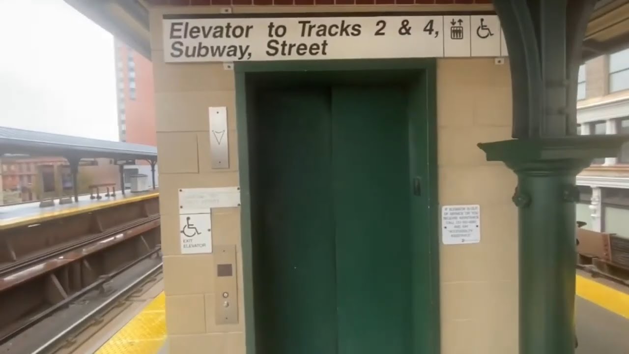 Heights Hydraulic Elevators @ Harlem-125th Street MNRR Train Station ...