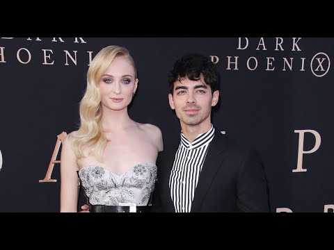 Sophie Turner Flaunts Her Bare Baby Bump While Cuddling Up to Joe Jonas in Pregnancy Throwback