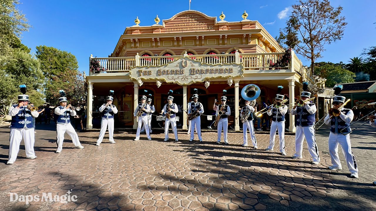 Disneyland Band in Frontierland | Disneyland October 2023 4K - YouTube