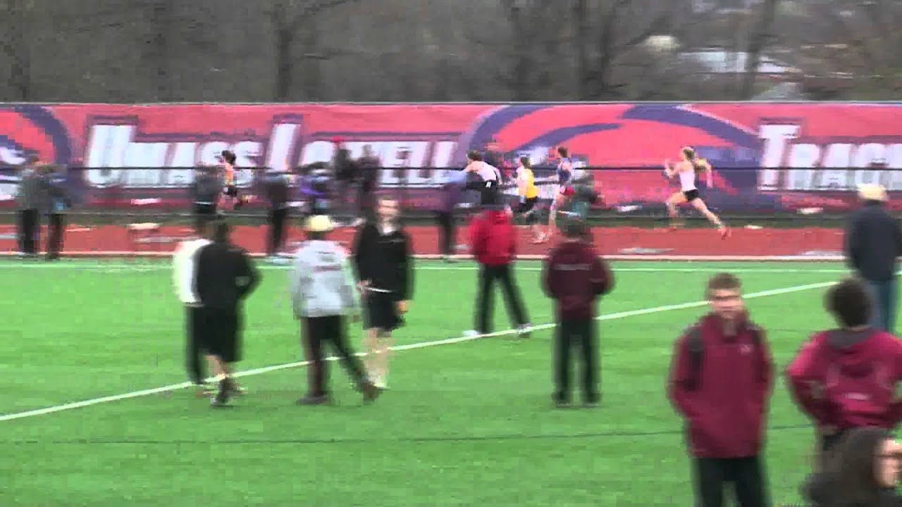 LAURA BASS UMASS 400mH - YouTube