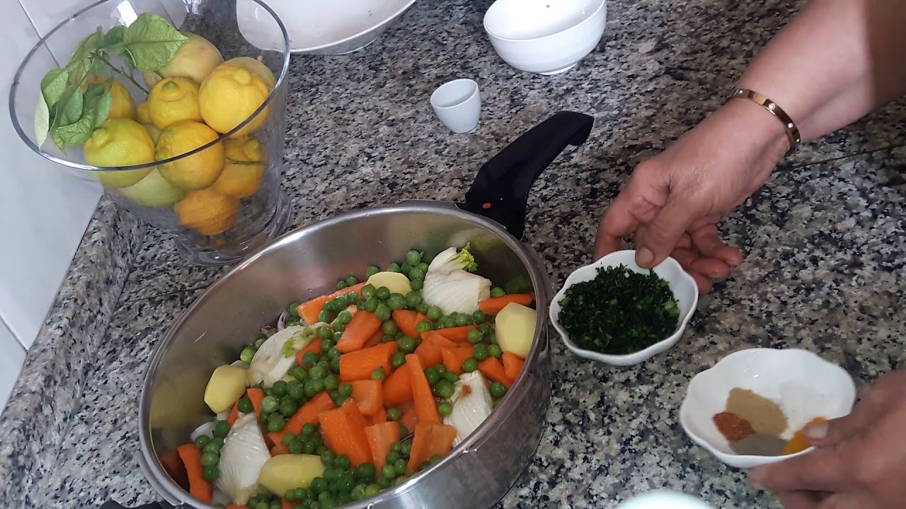 TAJINE DE LÉGUMES CHICHIDA - YouTube