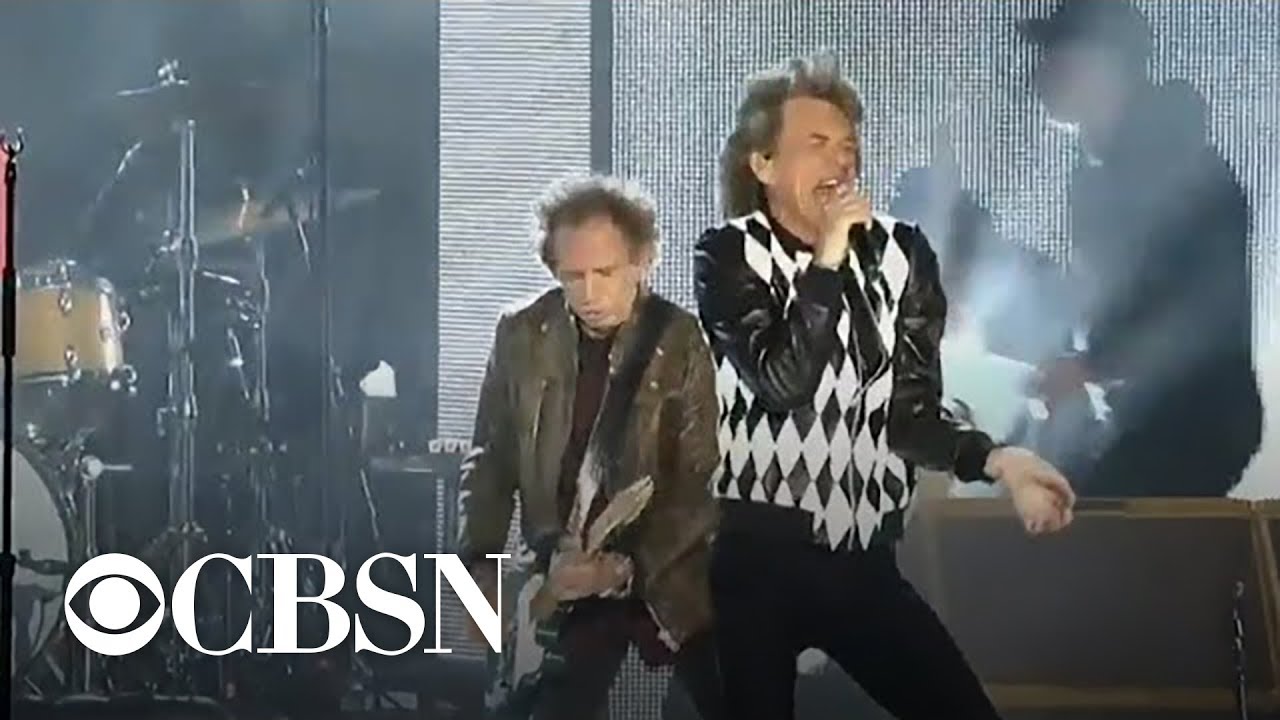 Mick Jagger returns to the stage for Rolling Stones tour - YouTube