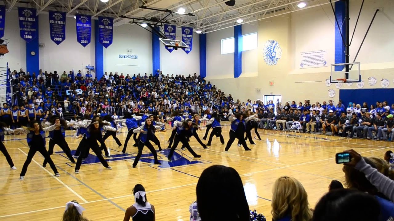 Lake View High School Chiefettes Performing at the Homecoming Pep Rally ...
