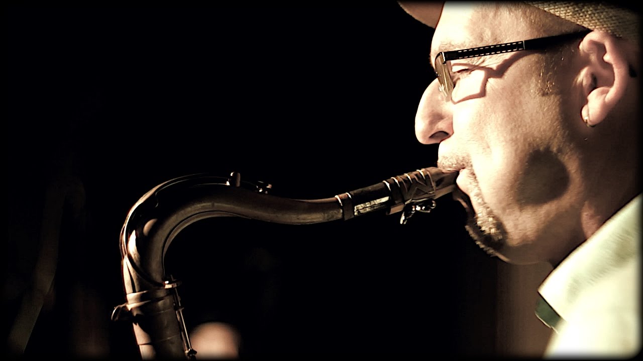 ROCCO live: Band funky cookin' up! (Listen Here!) - YouTube