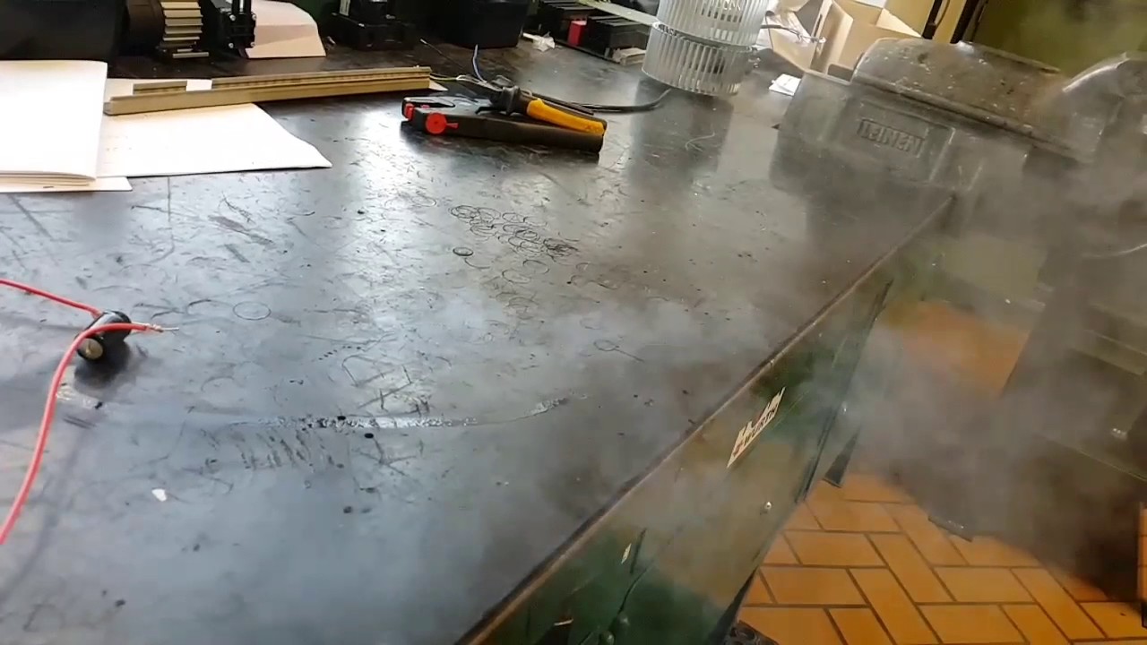 Explosion of the capacitor (wybuch kondensatora) - YouTube