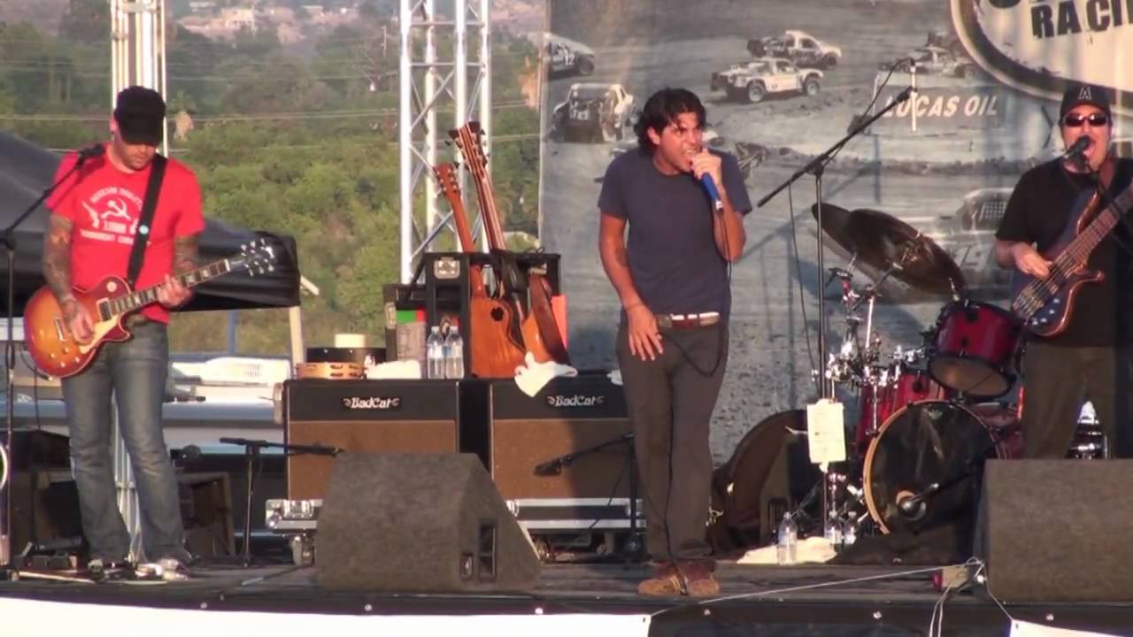 Alien Ant Farm - Drifting Apart - Live in Lake Elsinore, CA - YouTube