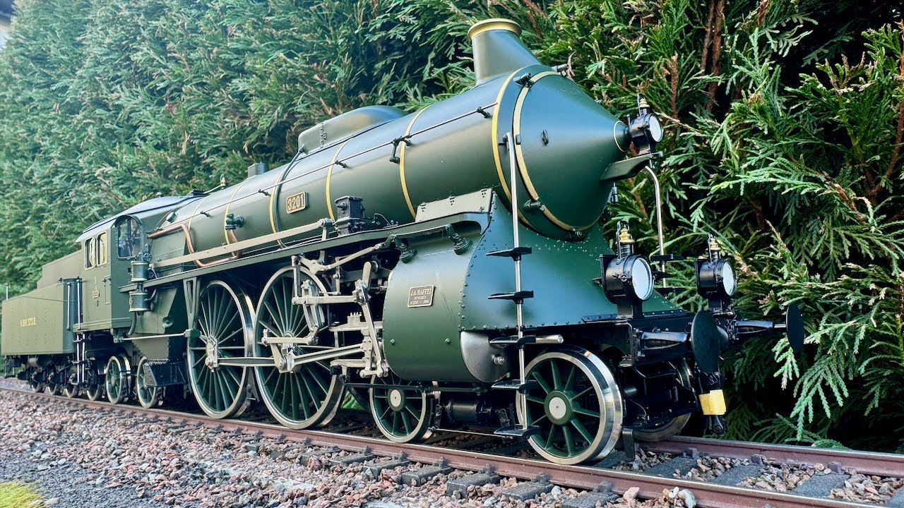 Spur1 Diashow Dezember 2024: Bayerische S 2/6 von KM1 - YouTube