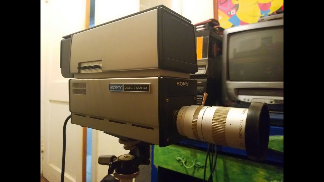 Sony AVC-3250 1970's B&W vidicon camera test - YouTube