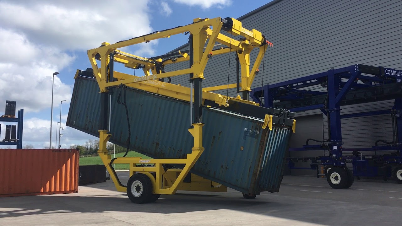 Combilift straddle carrier in action - YouTube