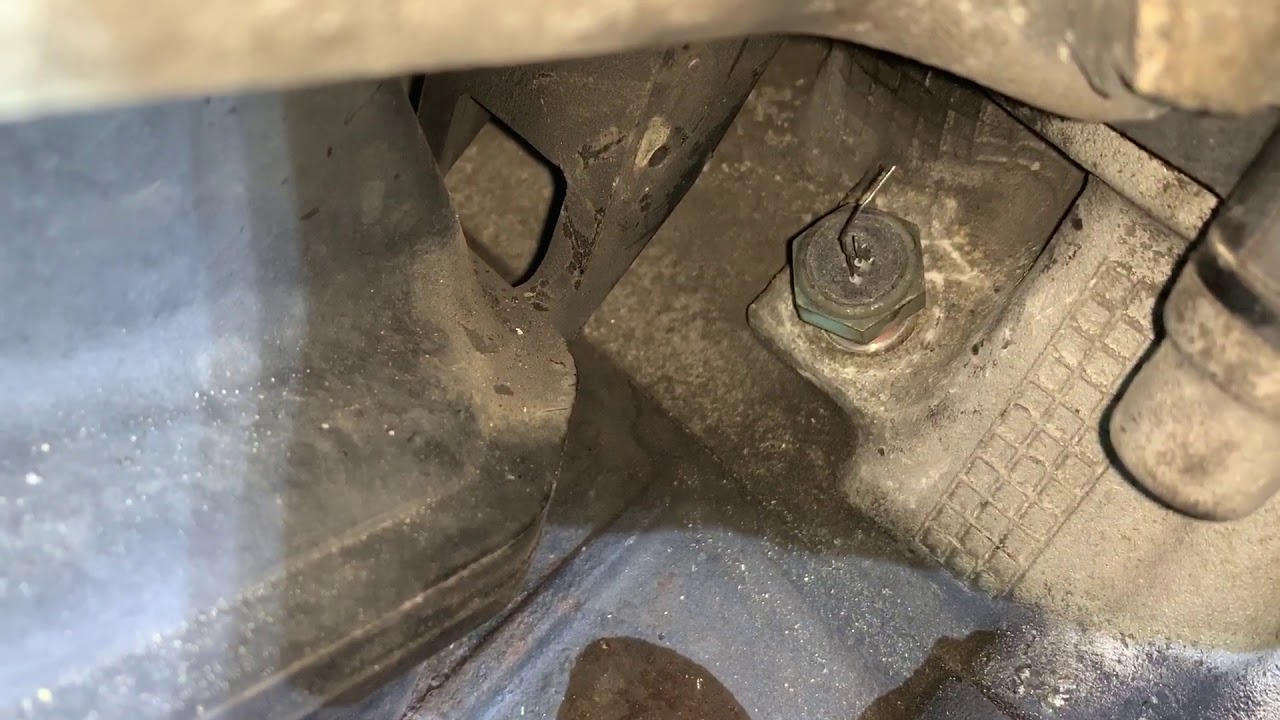 2006 Ford E-250 4.6l coolant temperature sensor - YouTube