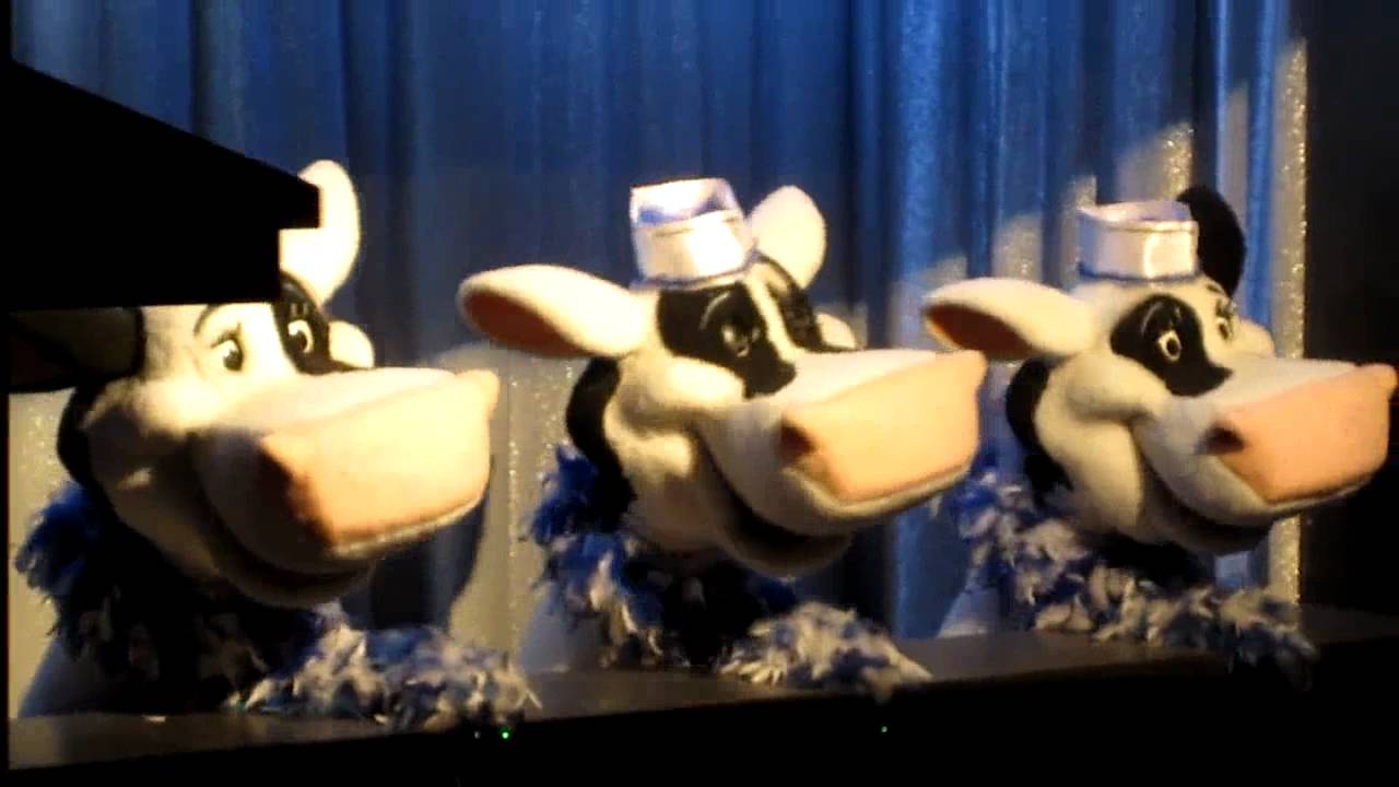 Singing Cows at Chocolate World! - YouTube