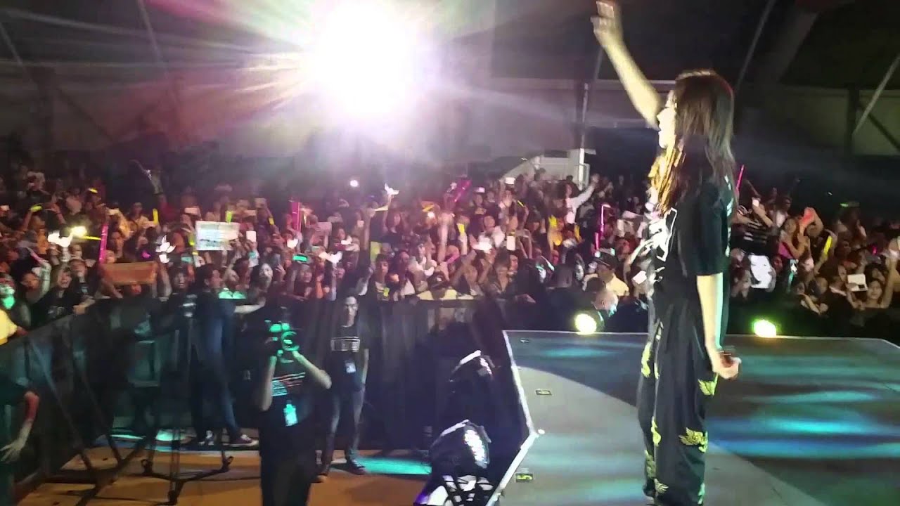 2NE1 GALAXY STAGE in Myanmar - YouTube
