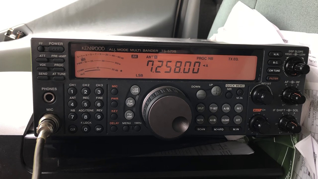 Kenwood TS-570SG 40m contact - YouTube