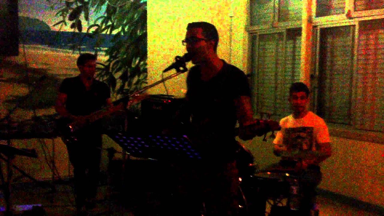 Royal Flush - Estou Na Lua (Cover - Lunáticos) - YouTube
