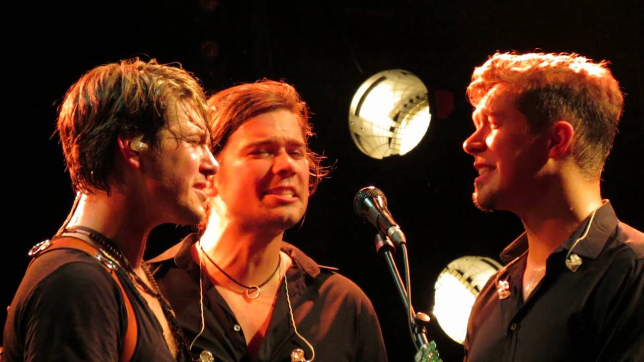 hanson singing white christmas in paris 2013 - YouTube