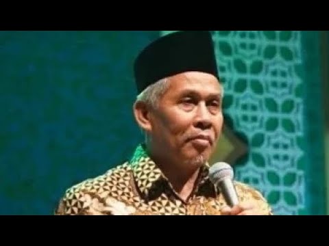 Mengedepankan ilmu,& Moralitas ( Andap Asor ) KH. Marzuki Mustamar ...