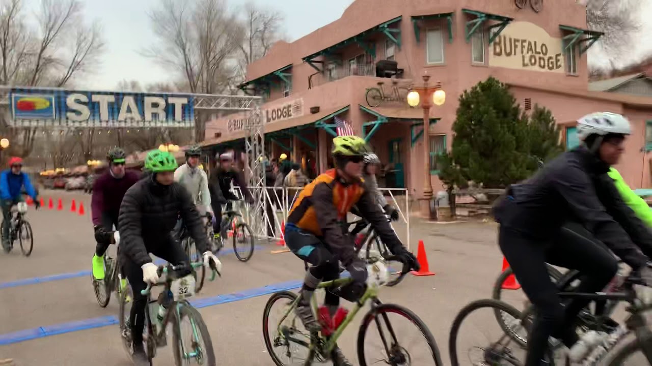 Rampart Rager Gravel Fondo 2019 start - YouTube