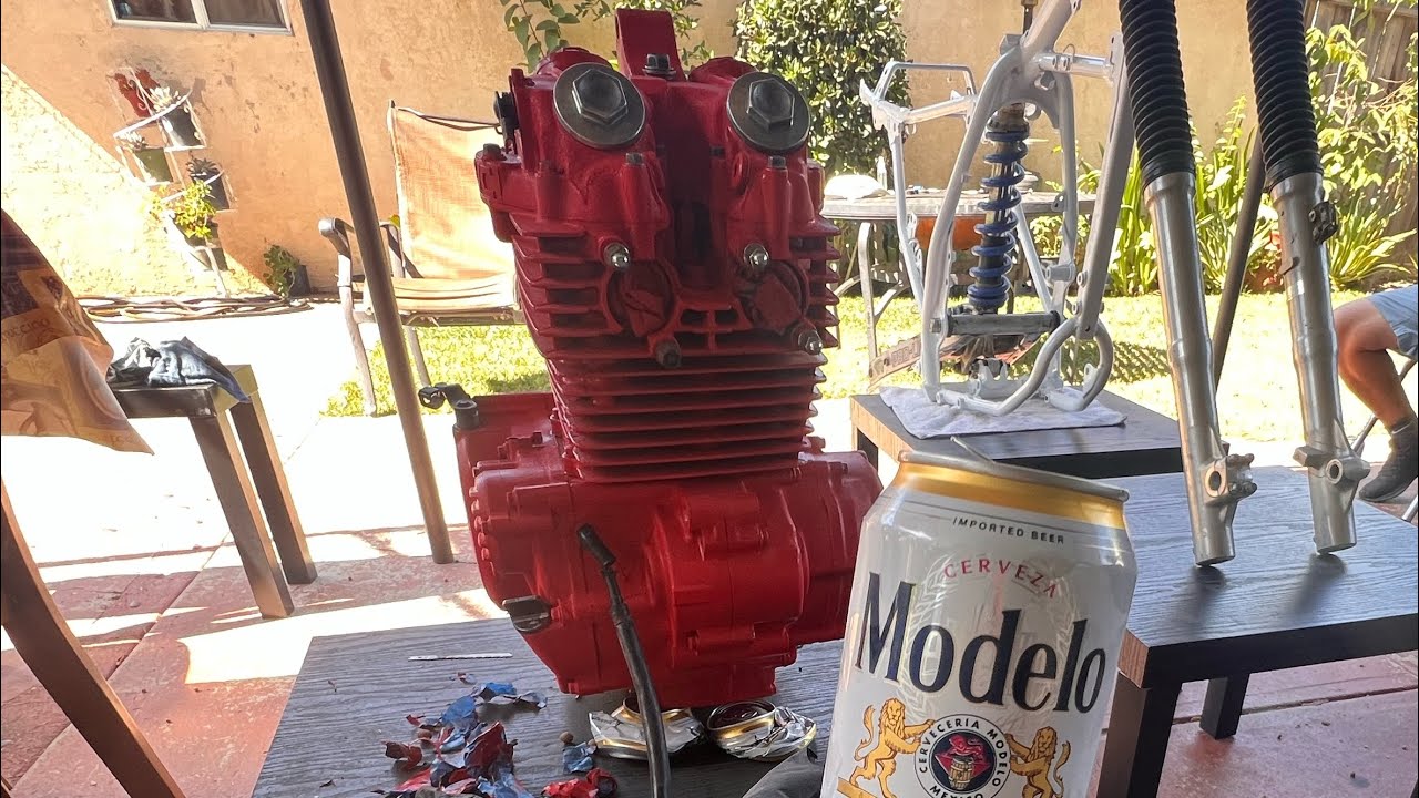 Red Wrinkle Spray paint by VHT video Link - YouTube