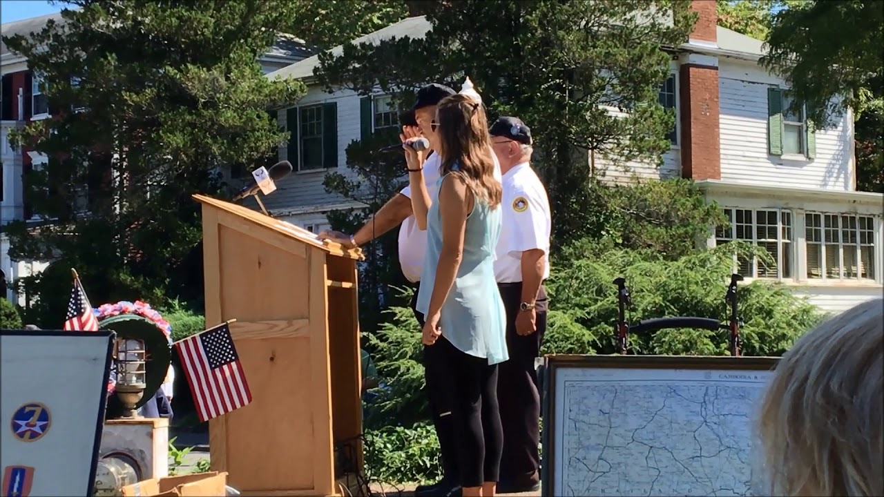 Michaela Gordon sings the National Anthem - YouTube