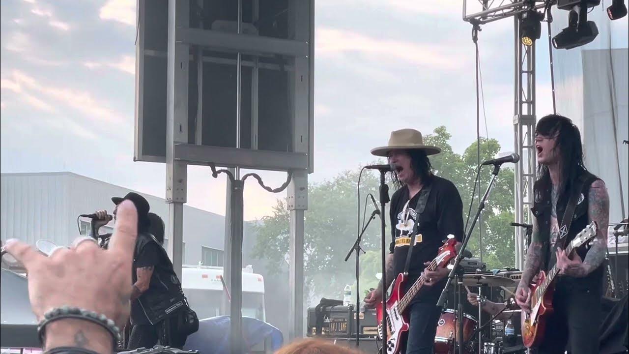 Faster Pussycat Bathroom Wall Live At Picktown Palooza Pickerington Oh 71622 Youtube