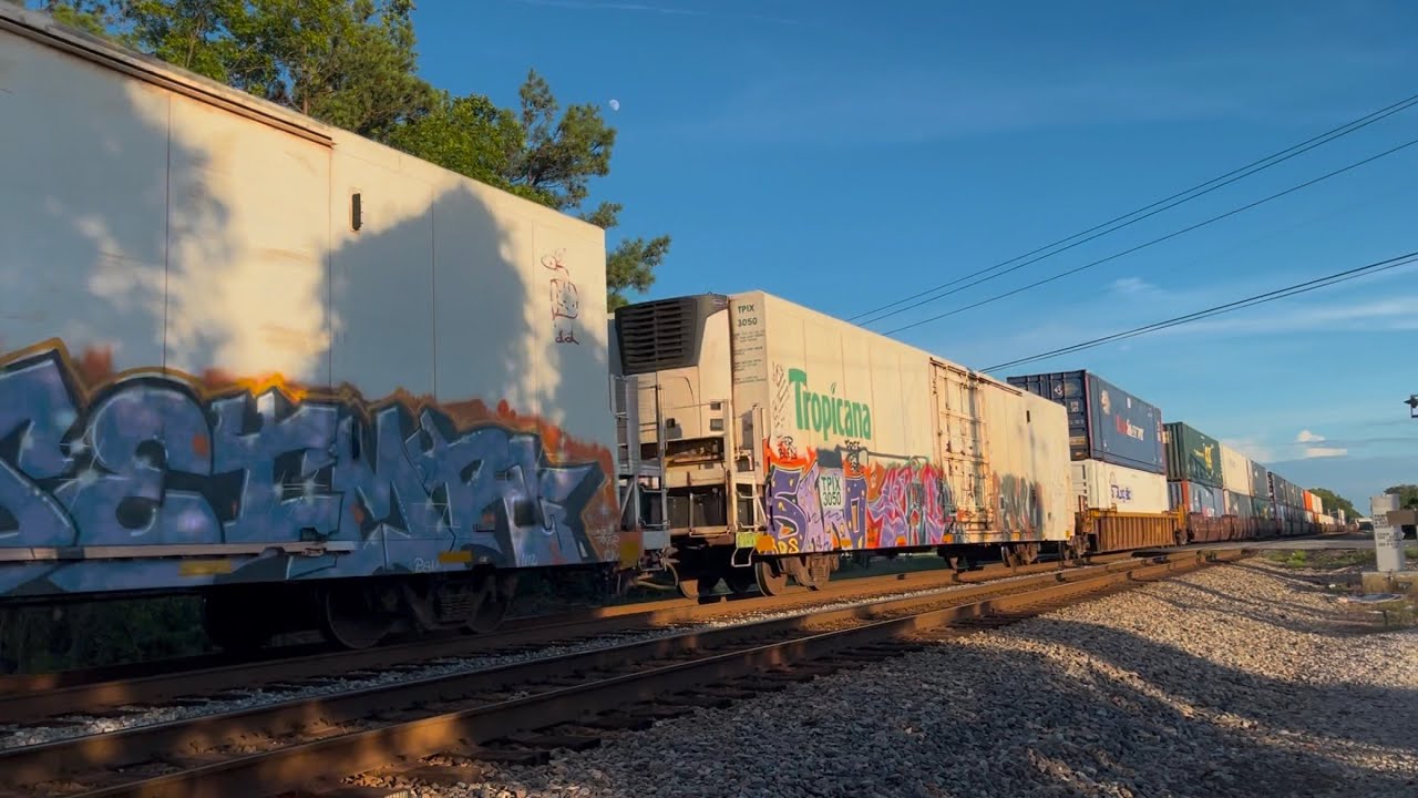 CSX 505 YN2 Scheme Leads Fast Moving 60MPH CSX I032-06 Intermodal Combo ...