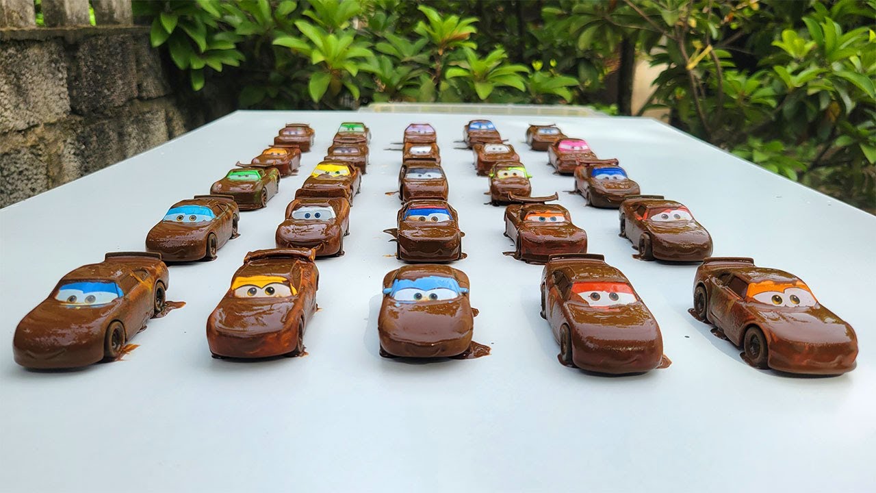 Clean up Muddy minicars & Disney Pixar Car,Lightning McQueen,Cruz ...