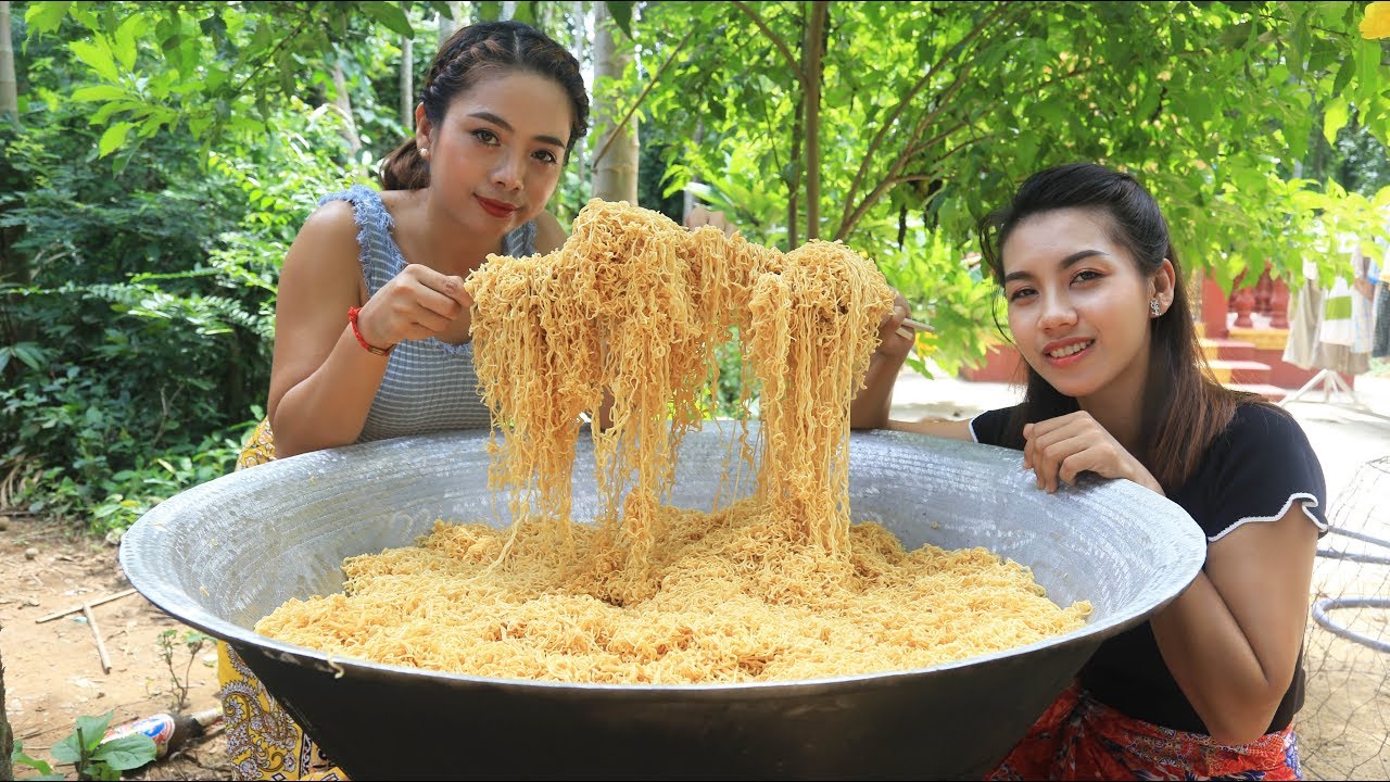 Yummy cooking noodle fried recipe - Cooking skill - YouTube