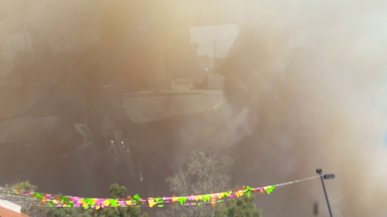 Fire at 91 freeway - YouTube