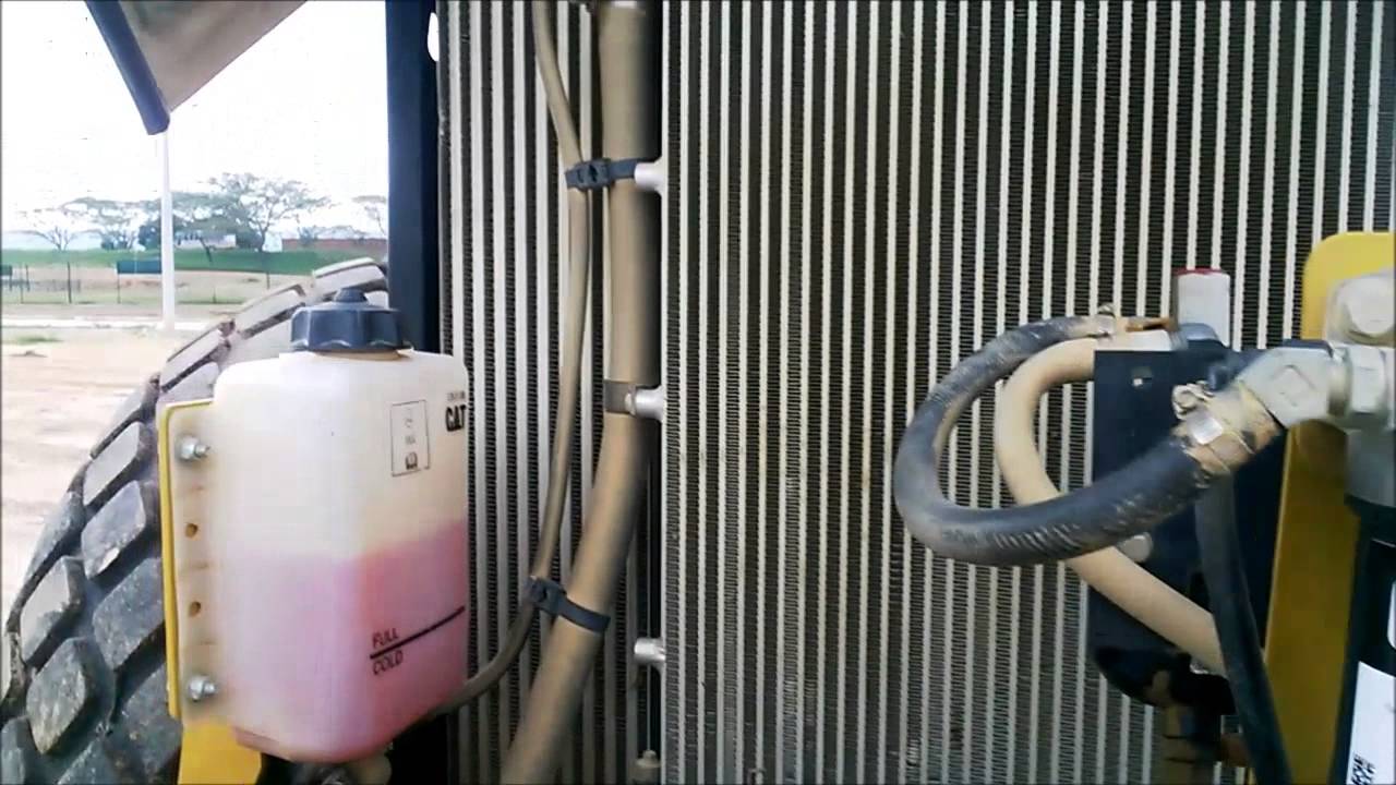 Vídeo maquinaria VIBRO COMPACTADOR CS533 CAT - YouTube