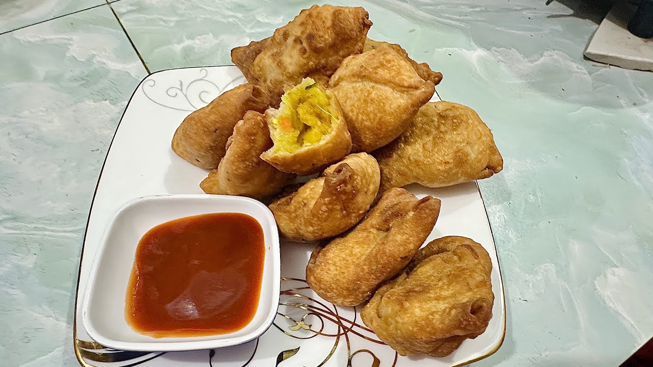 how to make Indian Samosa at home || Aalu Shingara recipe ||(simple way ...