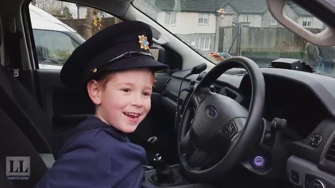 Open Day at Bruff garda station - meet Garda Cian Ward 👮‍♂️ - YouTube