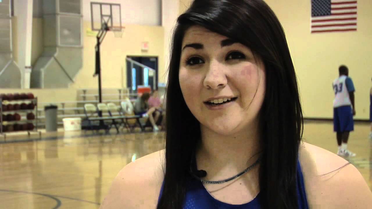 Barefoot coach to walk across Columbia to raise awareness - YouTube