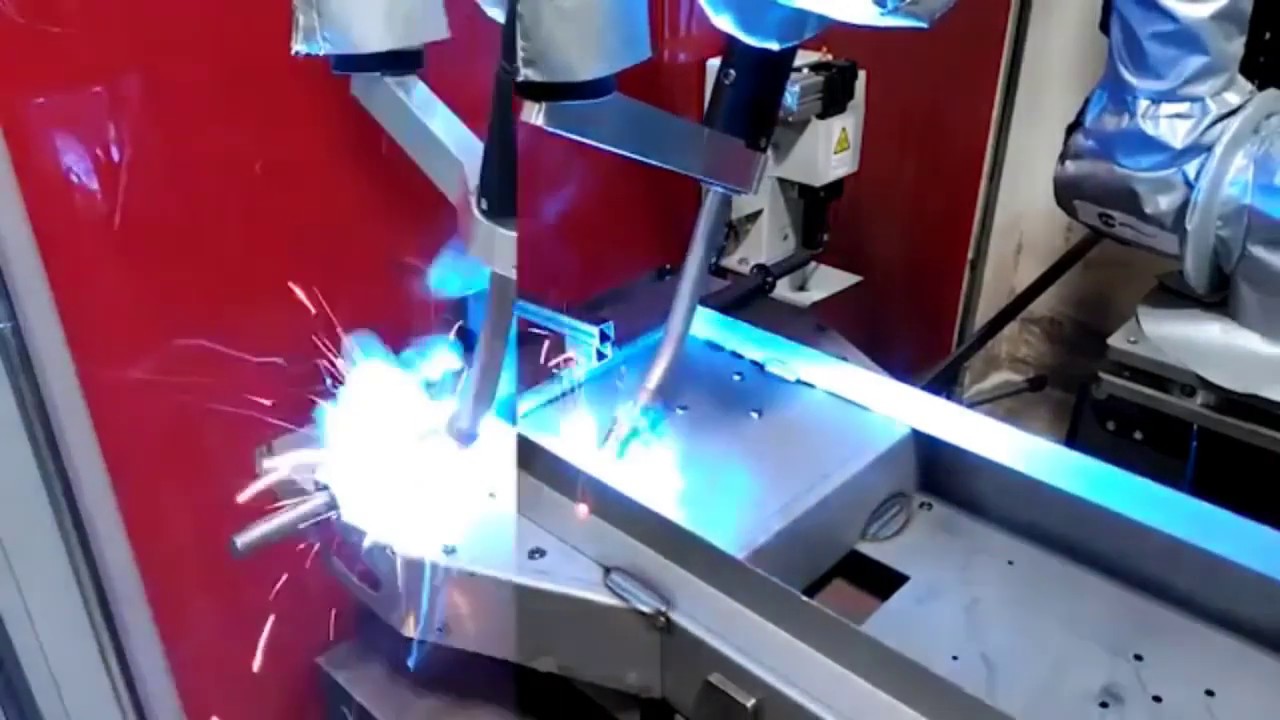 COLLABORATIVE ROBOT WELDING - YouTube