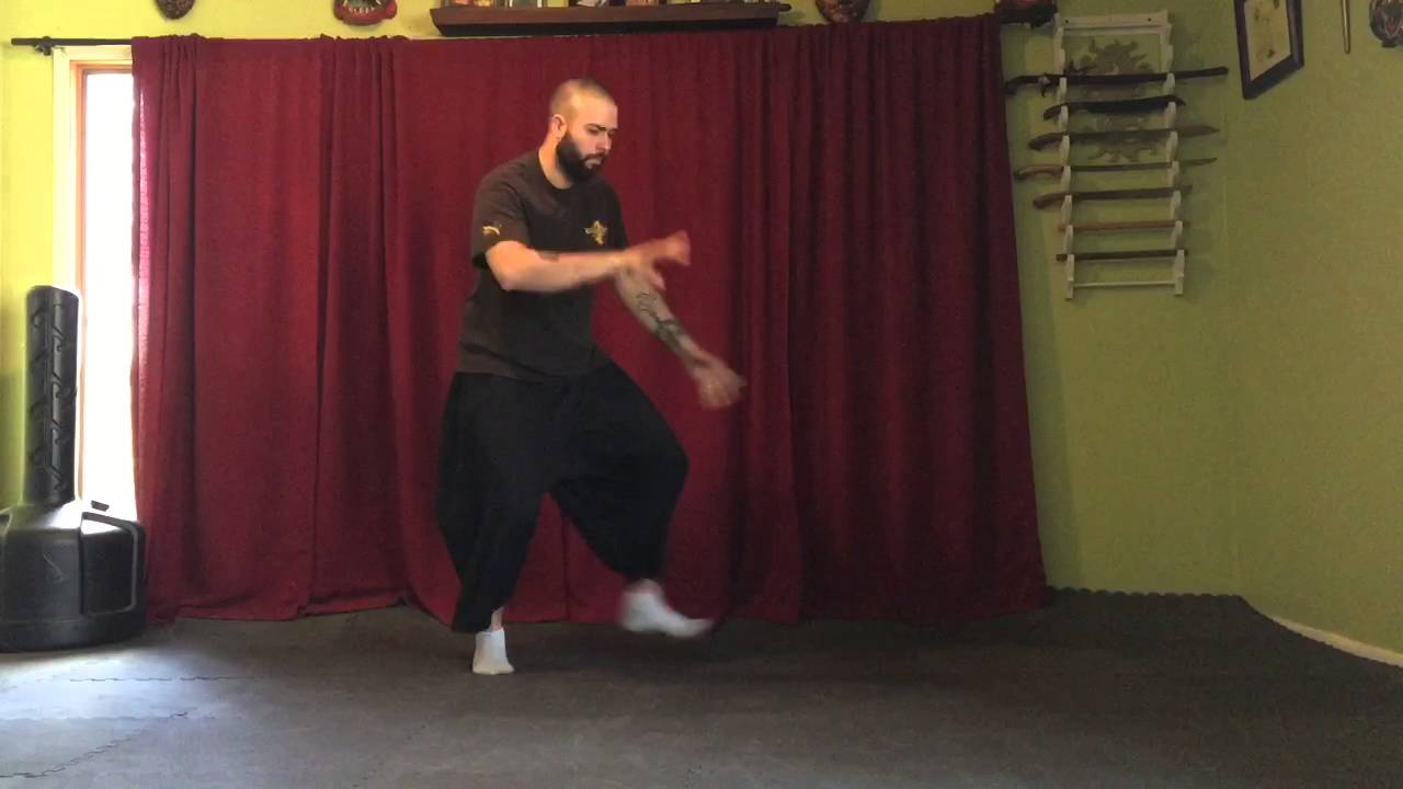 PCK Silat Footwork Flow - YouTube