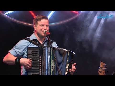 ROTZLÖFFL - Maria, bring mir a Bier (live 2020) - YouTube