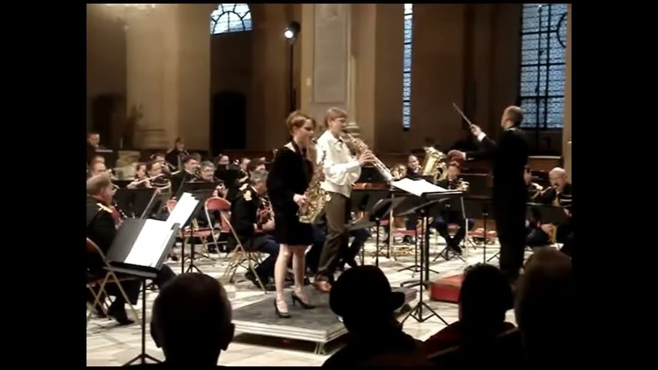 Orientale, concerto for 2 saxophones and wind orchestra - Claude ...