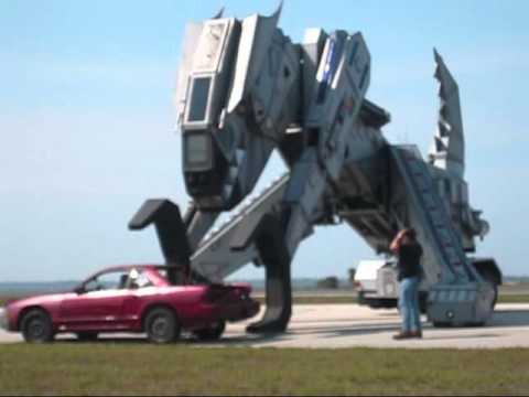 Robosaurus at airshow - YouTube