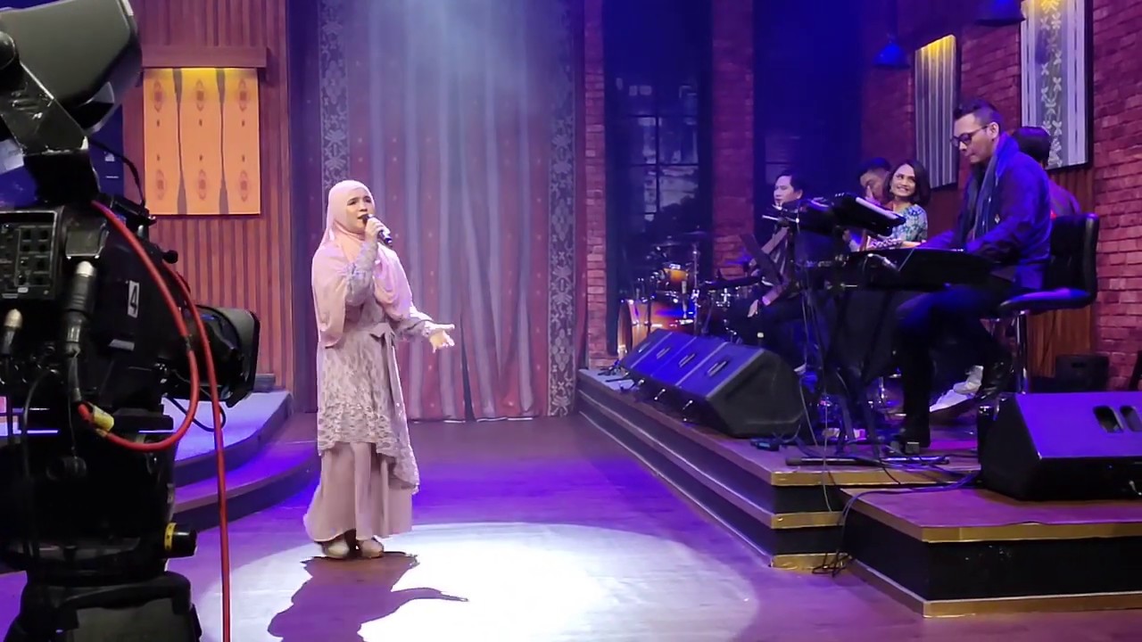 Man Ana , Live Cover by Miracle Entertainment feat. Neng Nada Sikkah ...