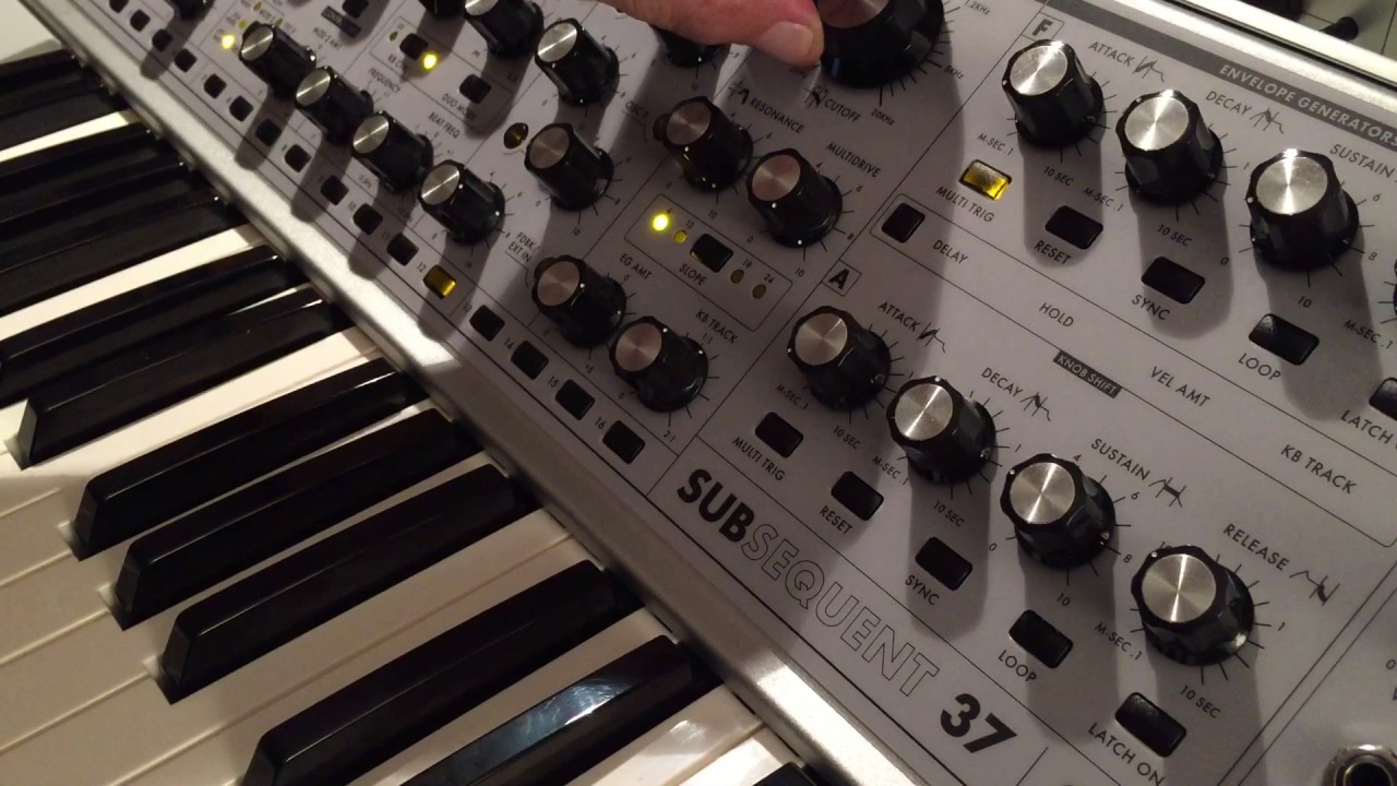 Moog Subsequent 37 CV Arpeggio Test 1 - YouTube