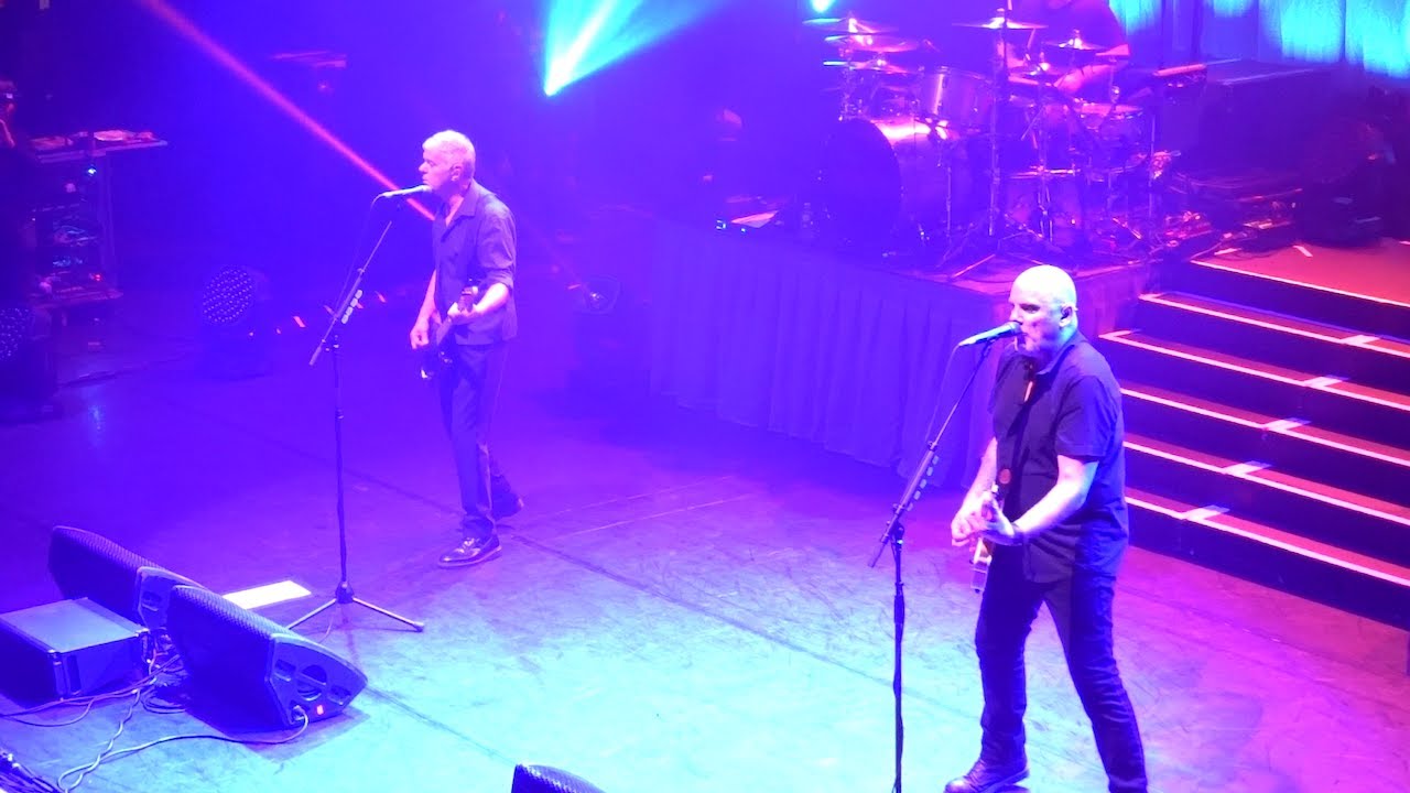The Stranglers - Tank - l'Olympia Paris - 09/10/2024 - YouTube