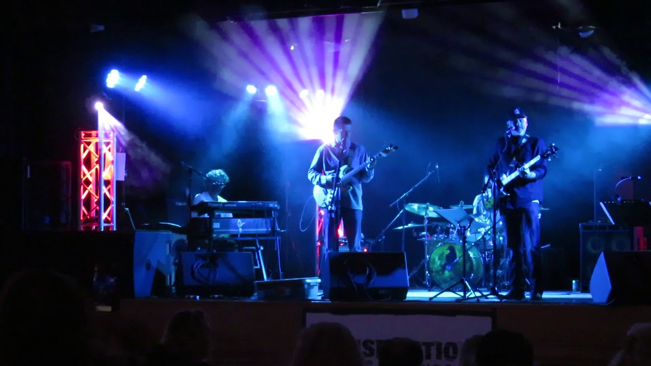 Crazy Fools Band - Chest Fever - YouTube