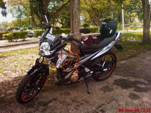 suzuki belang r150 intro - YouTube