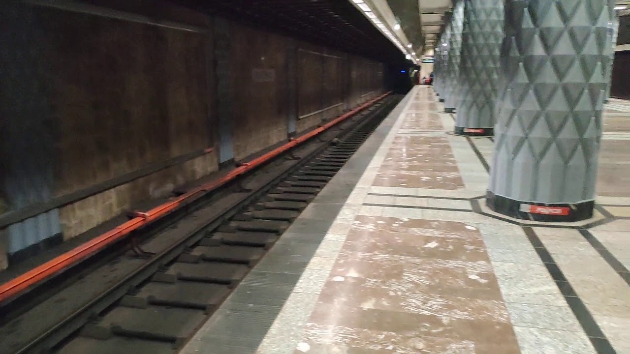 Statia de METROU - Politehnica M3 Metrorex Romania - YouTube